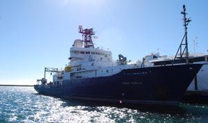 US Naval Research Ship docks at Austal's WA facility - Australian ...