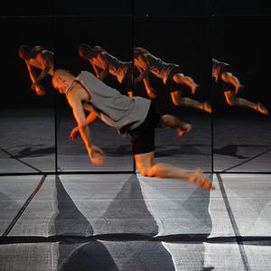 Chunky Move audition for male dancers - Dance Australia