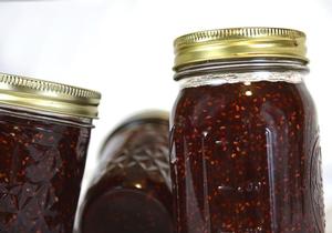 Food and beverage SMEs in the running for export grants - Food & Drink ...