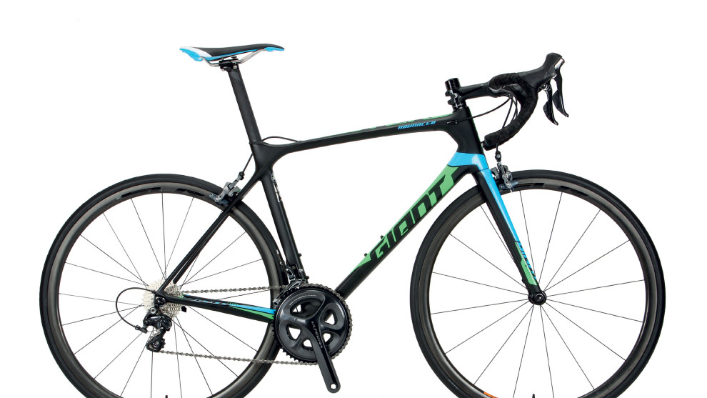 Giant TCR Advanced Pro 1 Review - Bicycling Australia