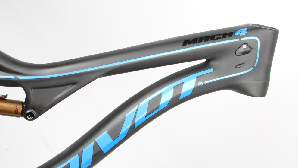 Pivot Mach 4 Carbon - Mountain Biking Australia magazine
