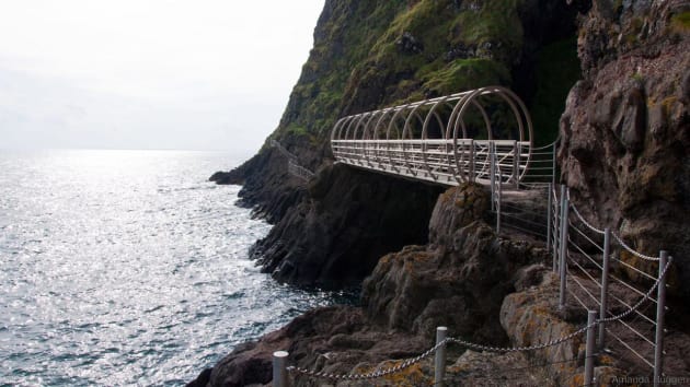 Video: navigate the Gobbins Cliff Path - Great Walks