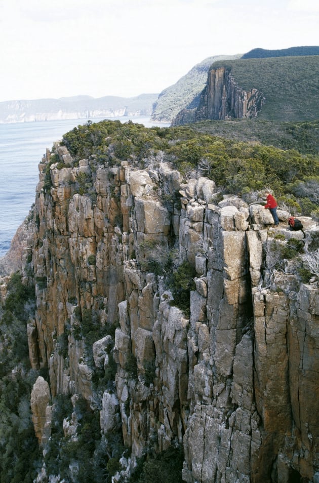 Get between a rock & a hard place for the Feb photo comp - Great Walks