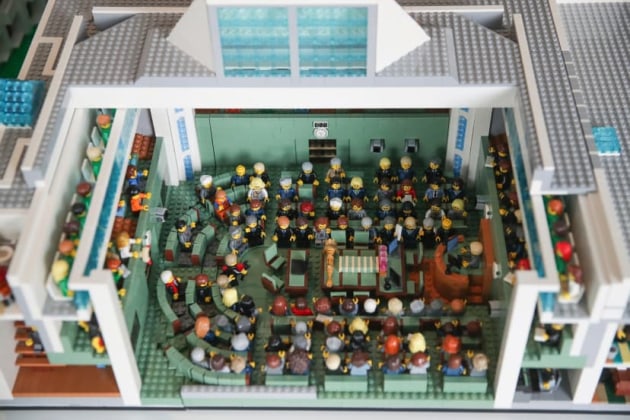 Lego Australian Parliament House: A Gallery - Toy & Hobby Retailer