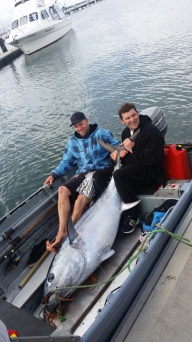 103kg southern bluefin tuna from 3.9m tinny! - Fishing World