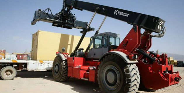 German container modules feature of Tarin Kot base - Australian Defence ...