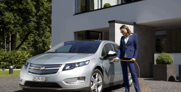 Safety defect investigation of post-crash fire risk in Chevy Volts ...