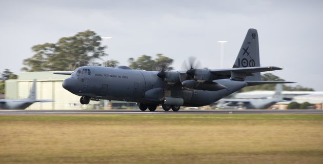 Government awards contract for Hercules armour - Australian Defence ...