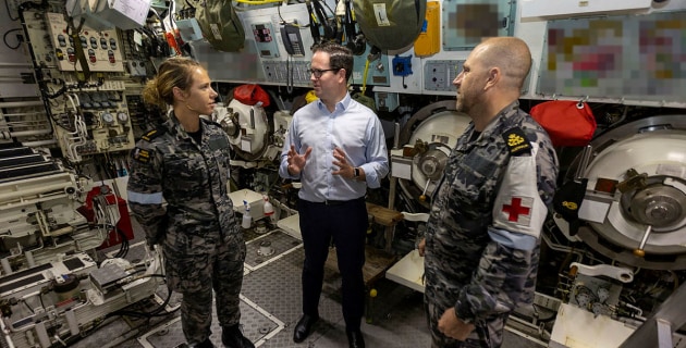 Inaugural Australian submarine command course launches - Australian ...