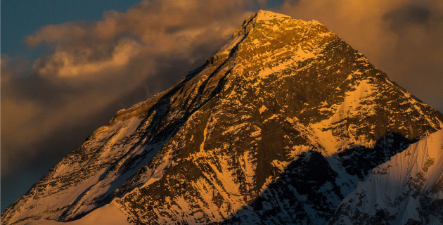 Video: Watch a DJI Mavic soar above Mt Everest - Australian Photography