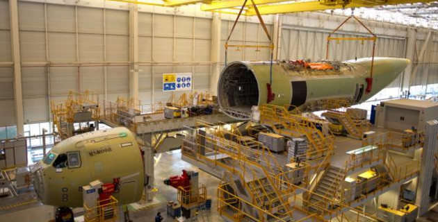 Airbus Military begins final assembly of second serial A400M ...