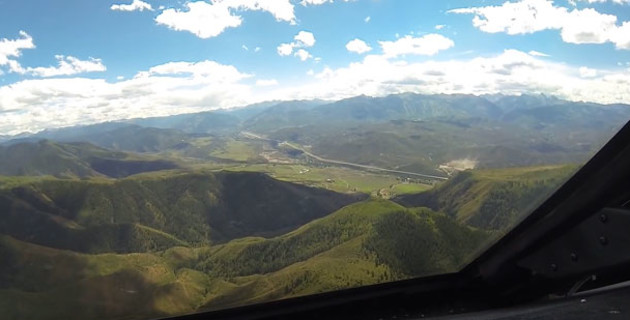 FRIDAY FLYING VIDEO: Gulfstream Approach to Aspen - Australian Flying