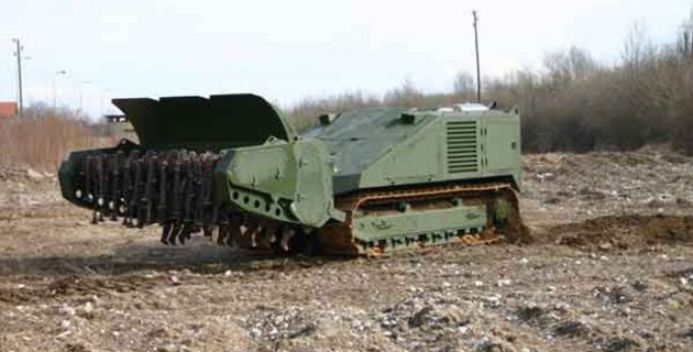 Multi-role mine clearance machines now in service - Australian Defence ...