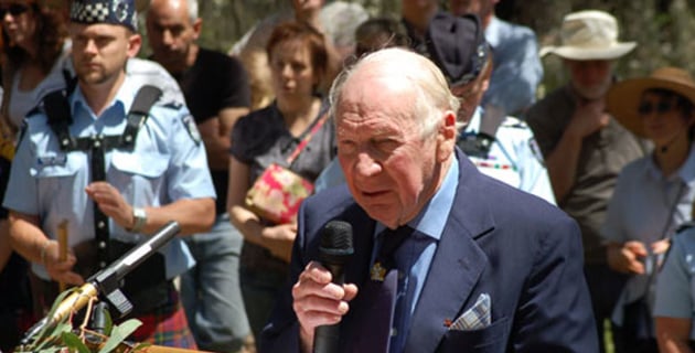 Aviation Legend Mac Job Dies - Australian Flying