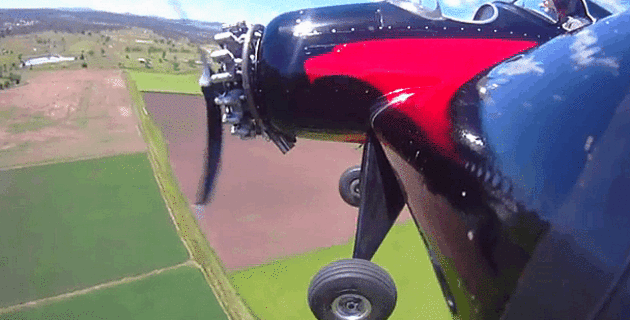 FRIDAY FLYING VIDEO: Spacewalker II-RR landing - bird's-eye view ...