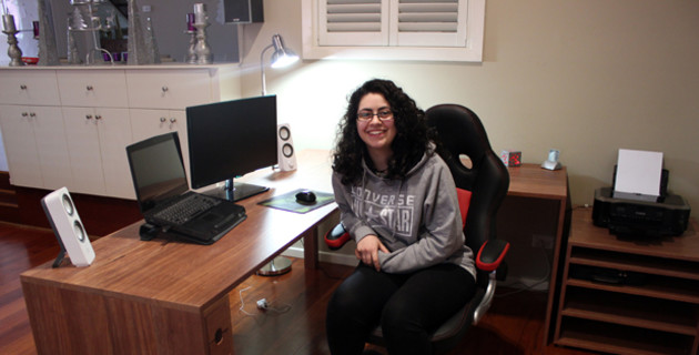 Simple Tech Desk - Australian Wood Review