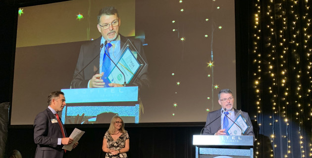 Joe Foster wins lifetime achievement award - PKN Packaging News