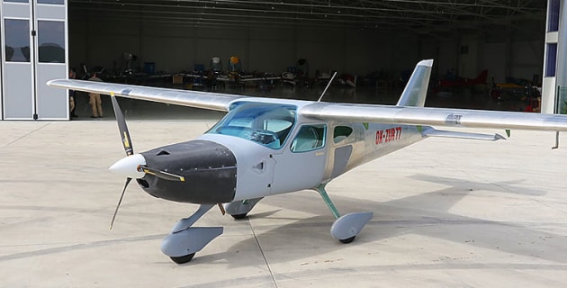 BRM flies Prototype B8 - Australian Flying