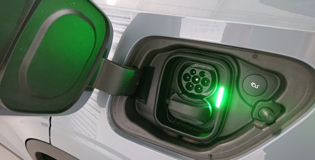 TACC and TasTAFE electric vehicle training - Australasian Paint & Panel