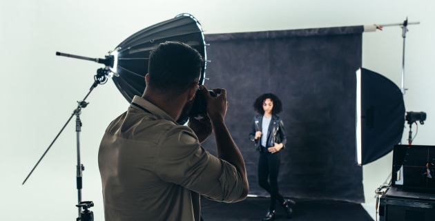 Video: Choosing the right lens for portrait photography - Australian ...