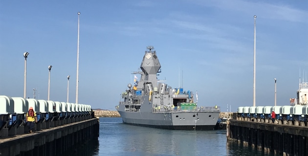 HMAS Arunta undocks after mast upgrade - Australian Defence Magazine