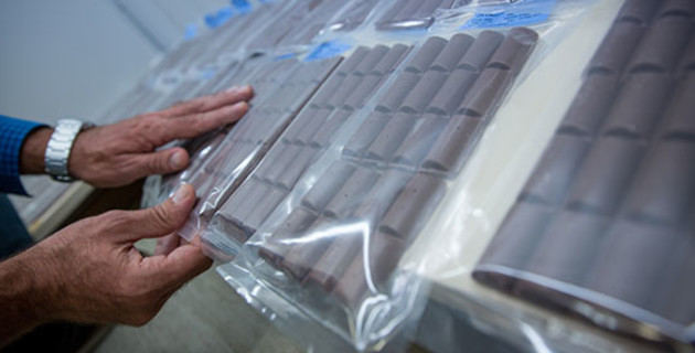 Nestle puts chocolate packaging under the microscope - PKN Packaging News