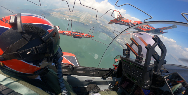 Pathway to the stars – becoming a Roulettes pilot - Australian Defence ...