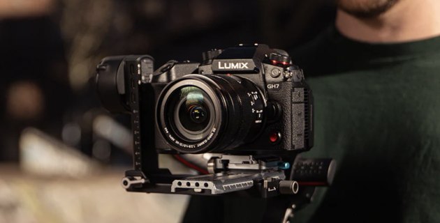 First Look: The videographer's run & gun workhorse - the Panasonic GH7 ...