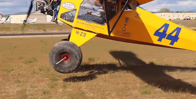 FRIDAY FLYING VIDEO: The Six-foot Take-off - Australian Flying